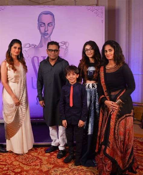 Pin By Sakthivel Tharun On Ajithi Kumar Sari Blogger Save