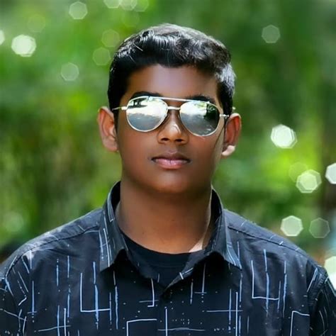 Ethan Godwin Ethangodwin • Threads Say More Ethan Godwin Ethangodwin • Threads Say More