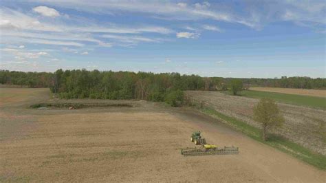 Expert Advice And Tips For Enhancing Soil Quality Kelly Tillage Eu