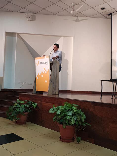 Swaraj Gawande On Linkedin Legacyofleaders Wowmomo Leadership