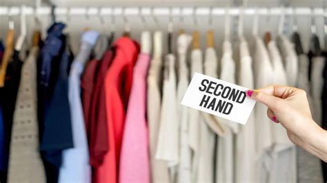 Як прибрати неприємний запах секонд хенду з одягу знадобиться всього пара підручних засобів