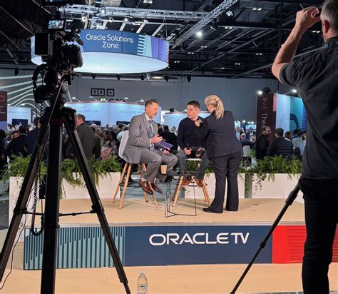 Oraclecloudworld Oracle Ai Innovation Agentic Cx Keith Cotterill