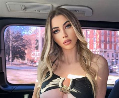 Eva Menta Wiki Bio Age Height Net Worth Boyfriend Family Weight