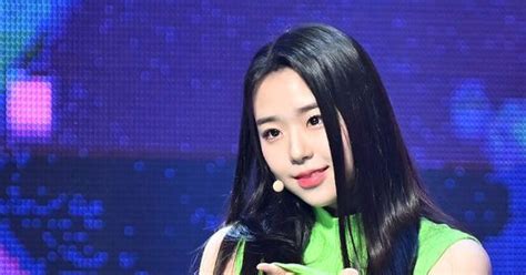 [사진]트리플에스 김채연 매혹적인 손짓