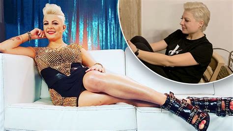 Tak Mieszka Magda Naro Na Gwiazda Disco Polo Pokaza A Swoje Kr Lestwo Ogromny Kominek Robi