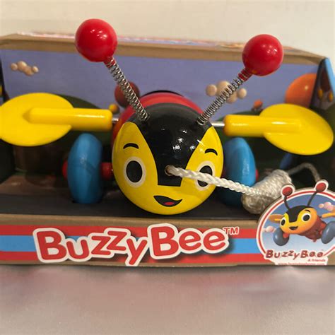 Buzzy Bee Kiwi House