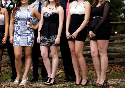 Am I The Jerk For Wanting My Girlfriend To Wear Appropriate Shoes To An Event Bored Panda