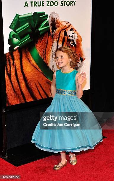 We Bought A Zoo Premiere Outside Arrivals Photos And Premium High Res