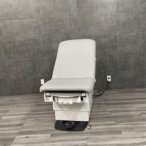 Ritter 224 Barrier Free Examination Power Exam Tablemidmark Angelus