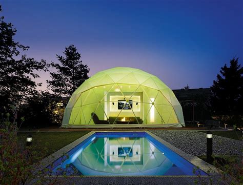 Дома-купола: история и примеры | Geodesic dome, Dome home, Geodesic ...