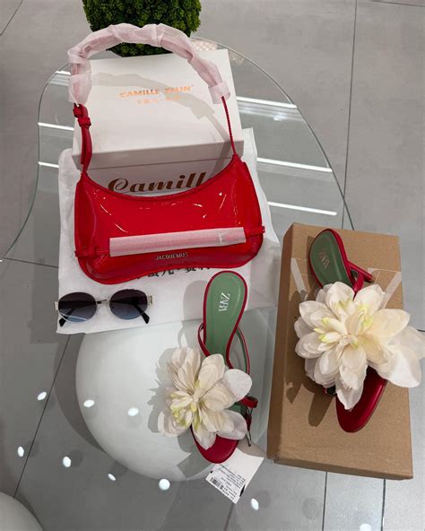 ‎ستوري بنت السلطان‎ ‎ستوري بنت السلطان عنوانه 👇🏿 بغداد الأعظمية شارع