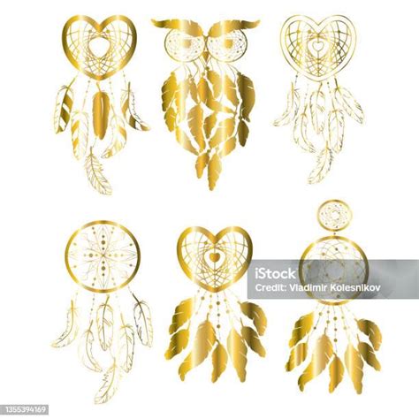 보호 시크 드림캐처 일러스트 세트 힌두교 페이즐리 모티브 헤나 디자인 황금 스티커가 있는 골드 영성 프린트 장식적인 꽃 요소 그리기에 대한 스톡 벡터 아트 및 기타 이미지