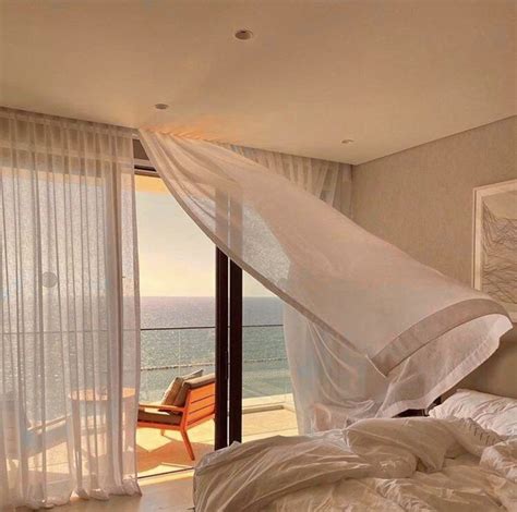 Pin By Maris On Room Beach House Decor Aesthetic Rooms Beach House