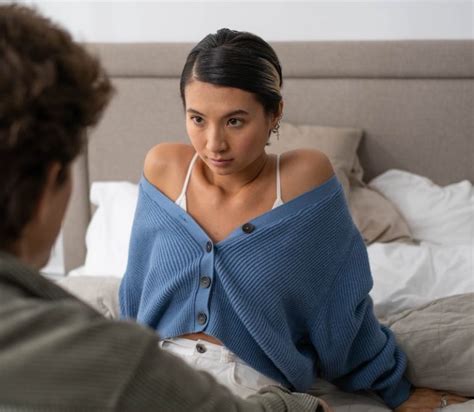 How To Make Out 10 Secrets To Having The Best Make Out Sessions Whatsdalatest