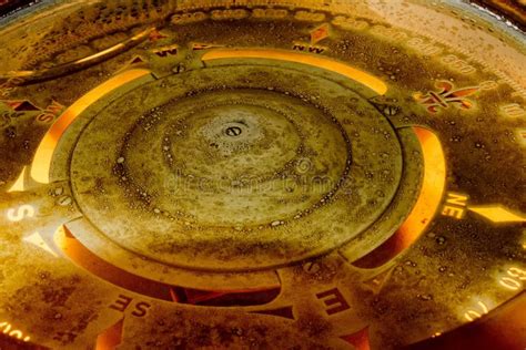 Old Copper Compass Stock Image Image Of Closeup Instrument 39180169