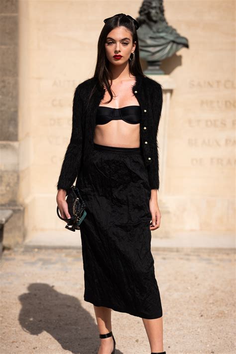 Comment Deva Cassel Sest Elle Imposée Comme La Nouvelle Icône De La Mode à Suivre Vogue France