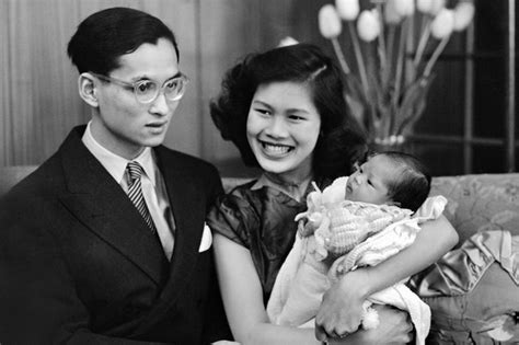 สื่อสวิสร่วมรำลึกถึงในหลวงร 9 ผ่านภาพขณะทรงประทับในสวิตเซอร์แลนด์