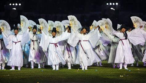 Traditional Korean Dance Performance Ashland Daily Photo Korean Hot