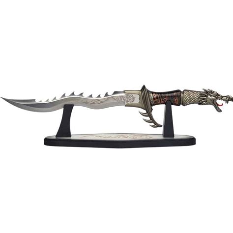 Dragon Daggers And Dual Blades Dark Knight Armoury