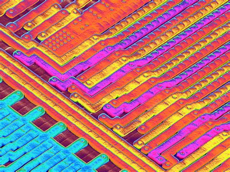 Microchip Surface Sem Stock Image T370 0792 Science Photo Library