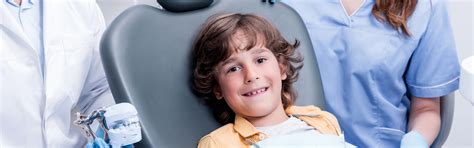 What Causes A Very Small Chip In Front Tooth