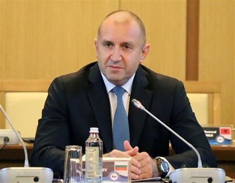 Румен Радев изказа съболезнования към семейството и близките на Христо Друмев