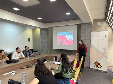 Младите учествуваа на обука за справување со дезинформации и проверка на факти во Велес Truthmeter