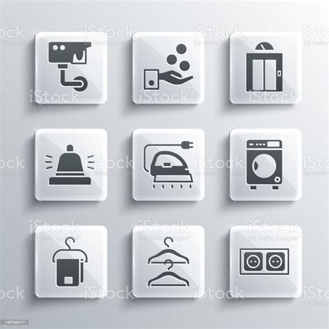 옷걸이 옷장 전기 콘센트 세탁기 다리미 수건 걸이 호텔 서비스 벨 보안 카메라 및 리프트 아이콘을 설정하십시오 벡터 가사 집안일에 대한 스톡 벡터 아트 및 기타 이미지