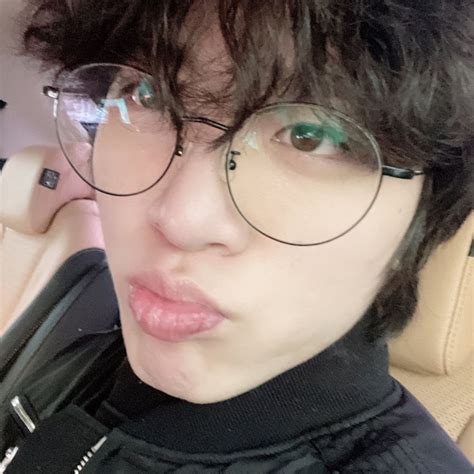 Pin By SerpentTL On TREASURE Treasures Treasure Junghwan Selca