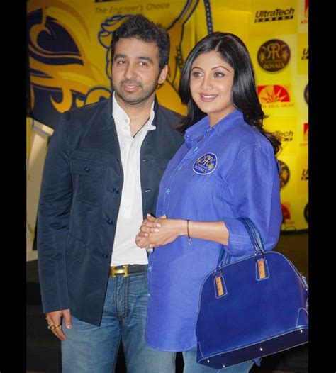 Road2tinselville Pregnant Shilpa Shetty Unveils New Rajasthan Royals