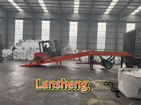 lansheng forklift dock ramp loading ramp mobile load ramp forklift dock