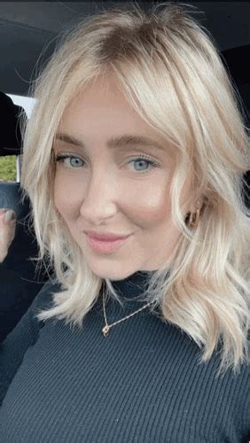 Have A Wonderful Monday 😘 R Sfwnextdoorgirls