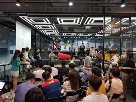 스플리벤트 블록체인 트렌드 알고싶다면 스플역삼점 으로😉 어제 스파크플러스 Sparkplus