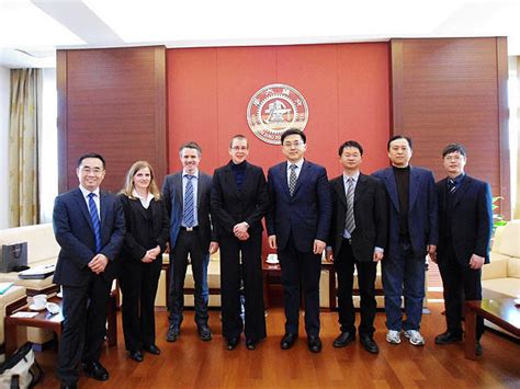 President Zhang Wenjun Met With Vice Rector For Research And Technology Of University Of