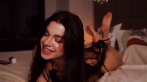 Brunette Feet Eporner