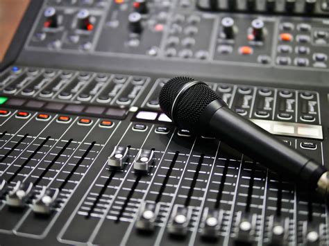 Audio Amplifier - A Brief Outlook to Its Many Types