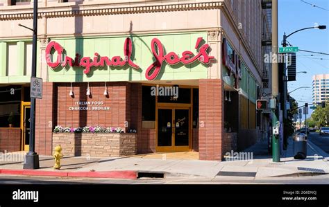 Exterior View Of Original Joes Italian American Food Restaurant In Downtown San Jose