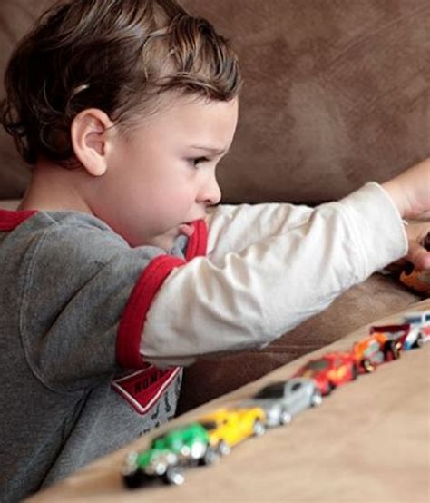 Кога се появяват първите признаци на аутизъм Medconsult Bg