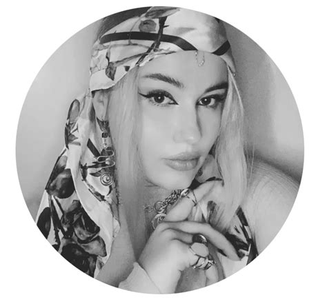 About Vera Human Decoding Medium