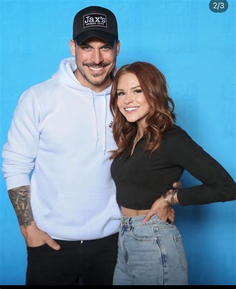 Pose With “wife ” Vs Pose With Cute Rando R Blockedbyjax