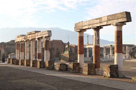 Vii 8 00 Pompeii Forum East Side December 2018 Looking South West