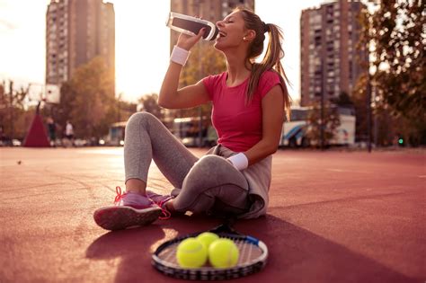 The Runners Guide To The Clamshell The Exercise That Saved My Hips