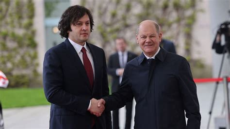 დახვედრის ოფიციალური ცერემონია გერმანიის ფედერალურ კანცელარიაში Youtube