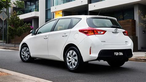 Review 2014 Toyota Corolla Motorama