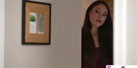 Svelte Belle Tempts Gorgeous Stepmom Into Threesome Svelte Belle Tempts Gorgeous Stepmom Into Threesome