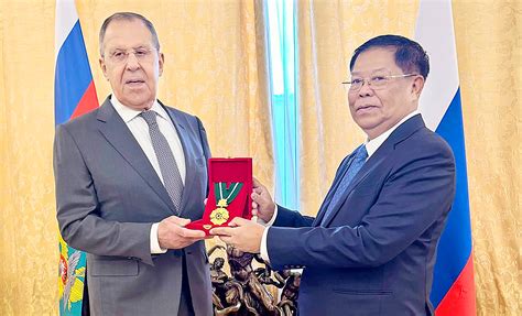 ပြည်ထောင်စုသမ္မတမြန်မာနိုင်ငံ နိုင်ငံတော်စီမံအုပ်ချုပ်ရေးကောင်စီဥက္ကဋ္ဌ နိုင်ငံတော်ဝန်ကြီးချုပ