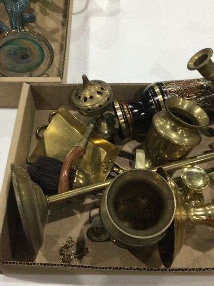Assorted Brass Pieces Res Auction Services