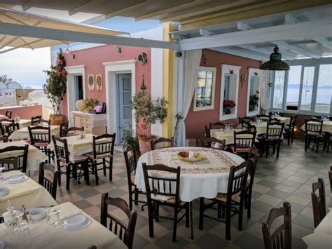 Best 19 Restaurants In Oia Santorini Greeka