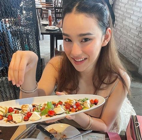 My Code 🐰 우주빵집 🍰 On Twitter If I Cant Date Barcode Obviously I Cant Even Date His Sister 😭