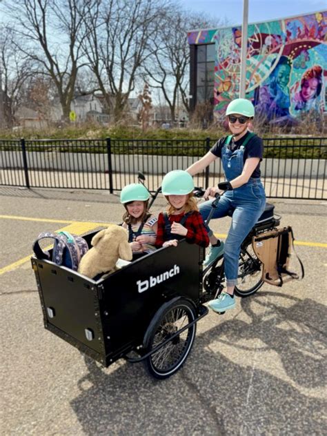 Aunties Of Active Mobility Roll On Rose And Laura Streetsmn
